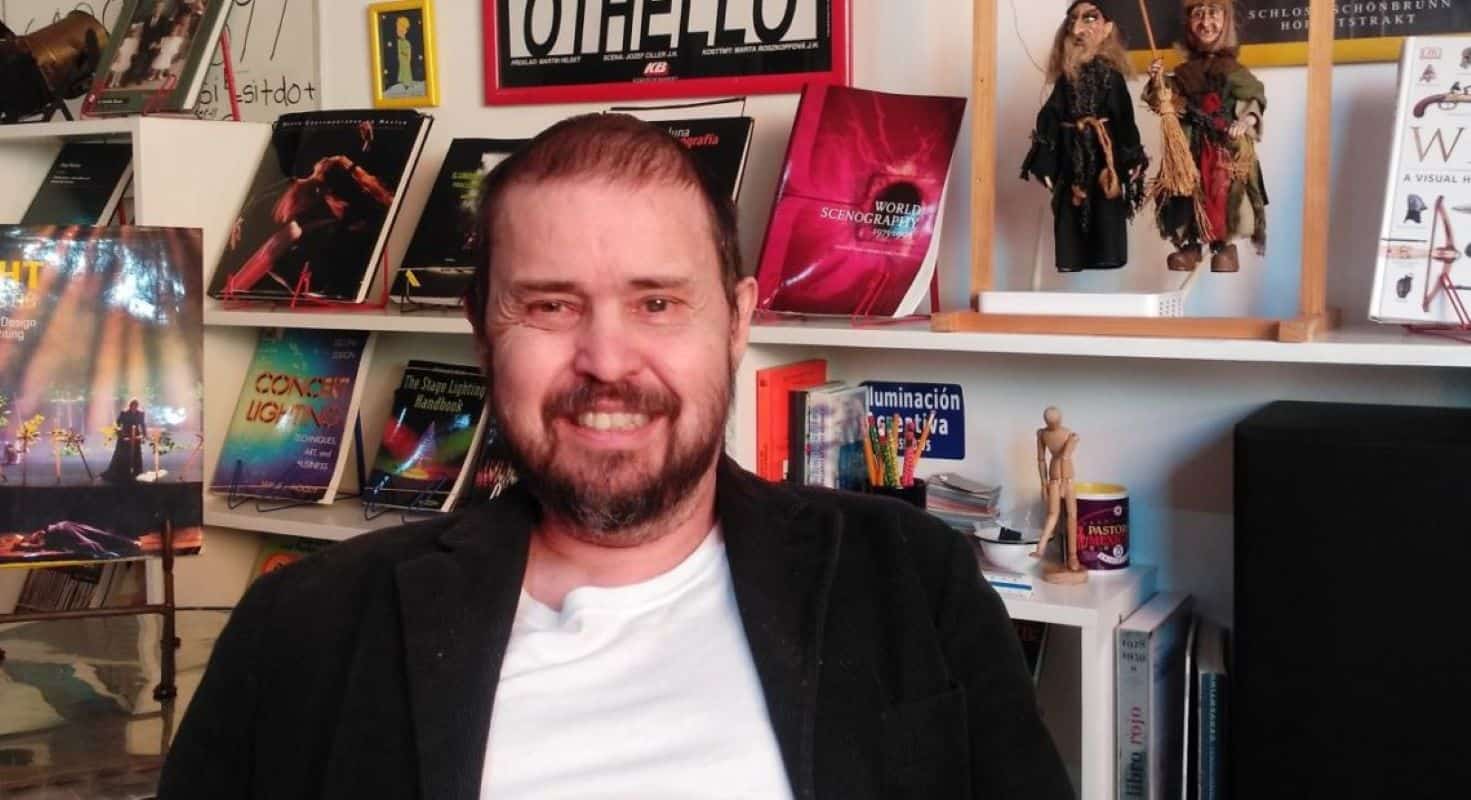 EN AMORES CON LA MORENA / El teatro de la vida - Libre en el Sur