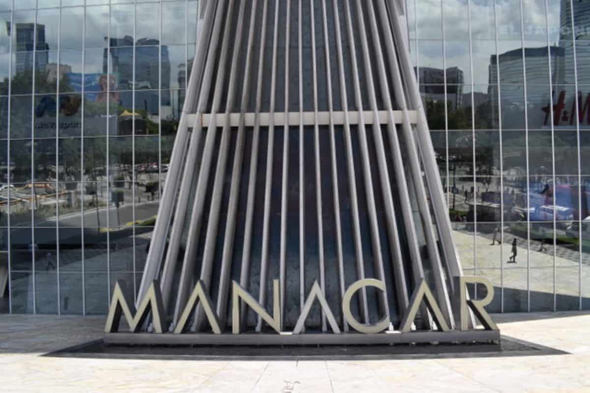 En DAR LA VUELTA, Ernesto Lee comparte sus recuerdos sobre el Cine Manacar