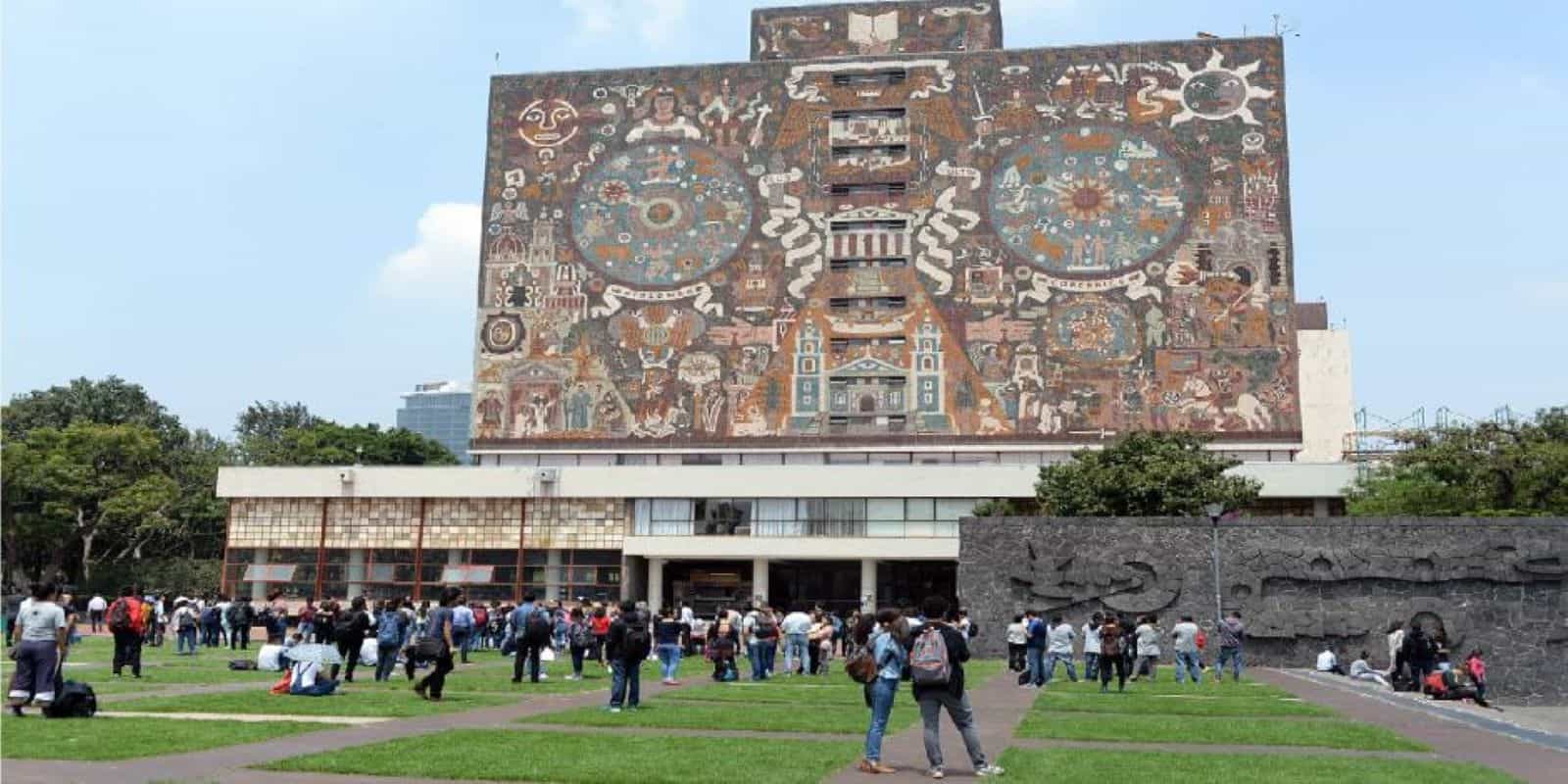 Regresan a clases 400 mil universitarios en la UNAM